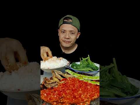 MAKAN PAKEK SAMBEL IKAN ASIN INI GAK BOLEH NASINYA BANYAK, KRIUKNYA NYAMPE MANA YA#Udapalo
