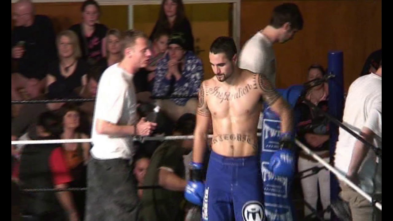DD2 Fight 17 Kyle Gallagher vs Rua Druce - YouTube