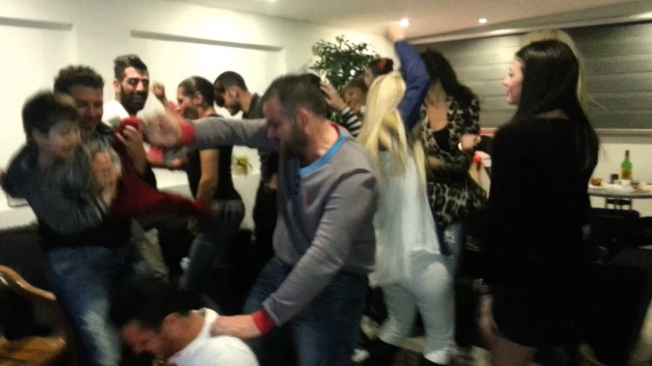 harlem shake kolossi boom - YouTube
