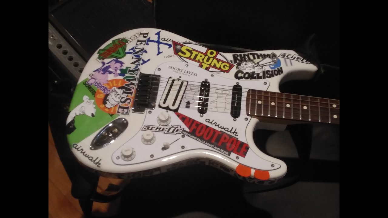 Stickering a 40th Anniversary Tom DeLonge "Sticker Strat" with Davey ...