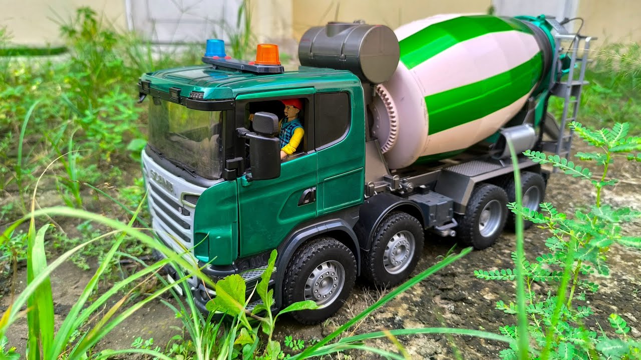 Unboxing & Review Mainan Rusak Mobil Scania Truk Molen Mixer Indonesia ...
