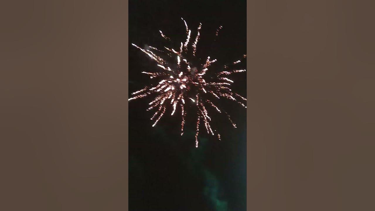 большой салют - YouTube