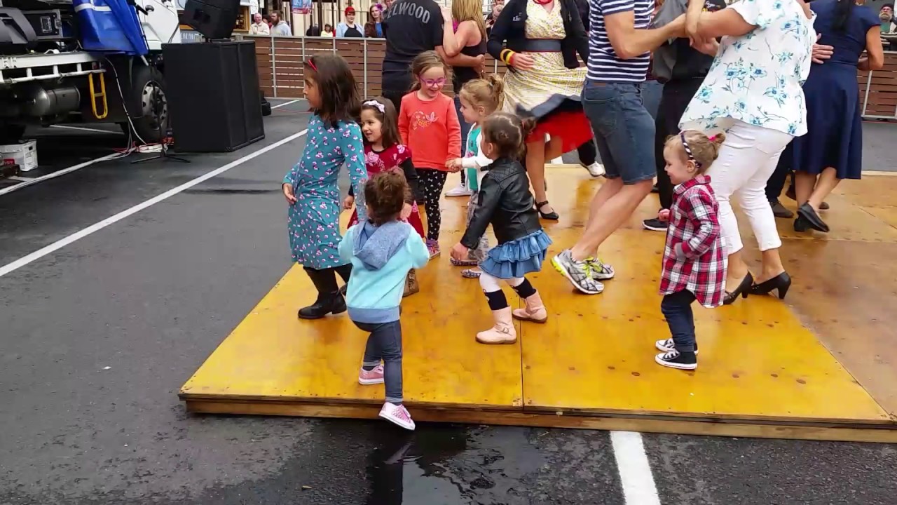 Little Rockers Dancing to No Brakes - YouTube