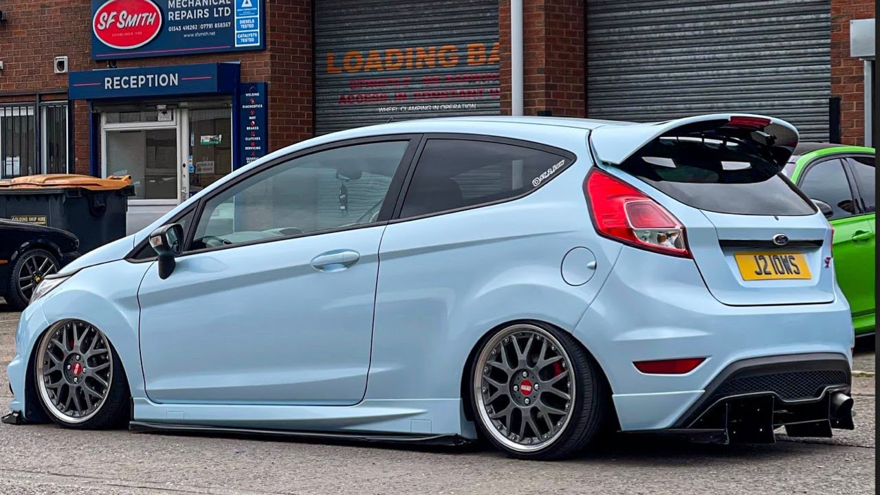 FORD FIESTA ST WRAPPED IN JAZZ BLUE - YouTube
