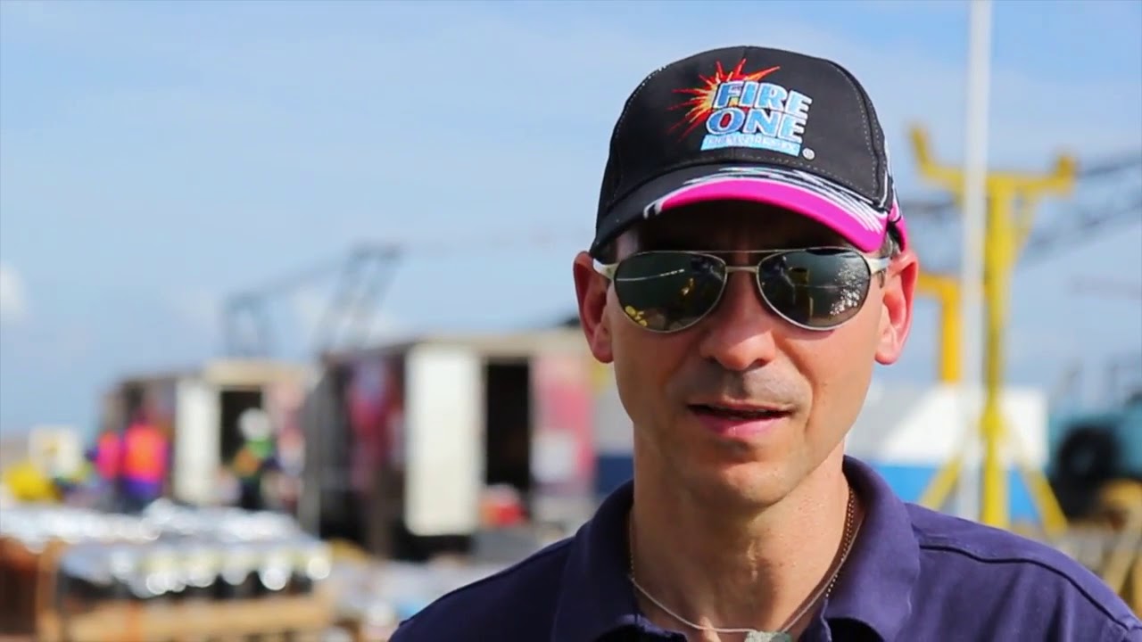 Hyatt LIME Fireone Fireworks Display Carnival 2014 - YouTube