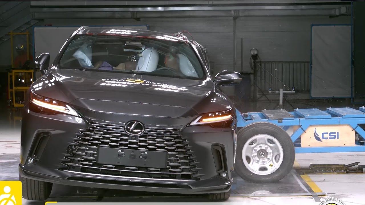 Lexus RX (2023) Crash Test - YouTube