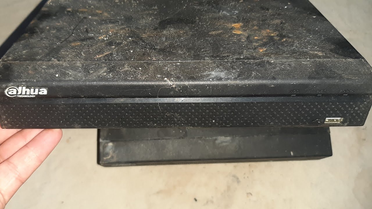 WHAT'S INSIDE A DAHUA DIGITAL RECORDER SCRAP - YouTube