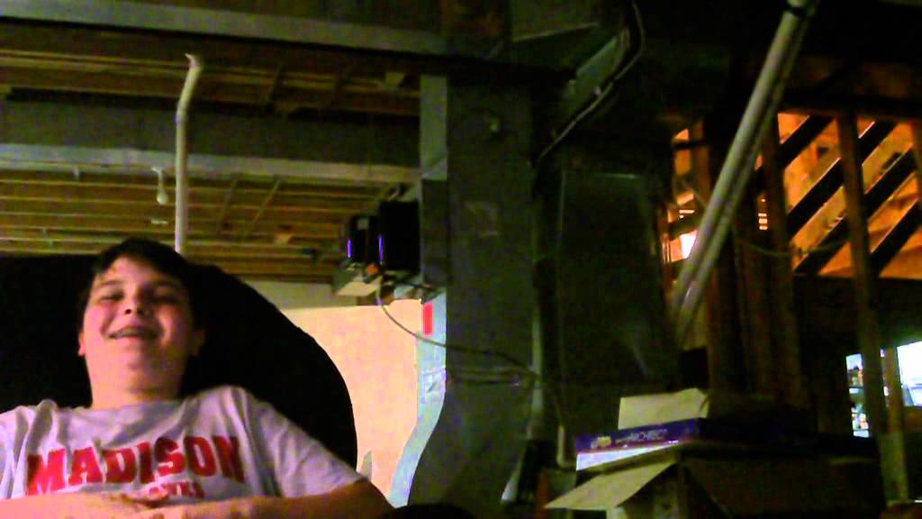 The Daniel Show - Pair of Kings: Extra Mini Episode - YouTube