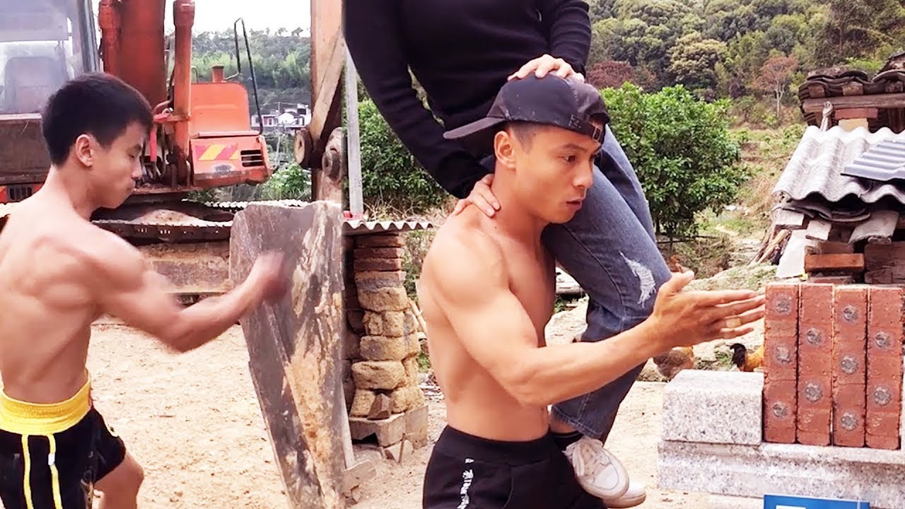🔥Dont Try This Workouts At Home Muscle, Kung Fu Masters Lightning Punch ...