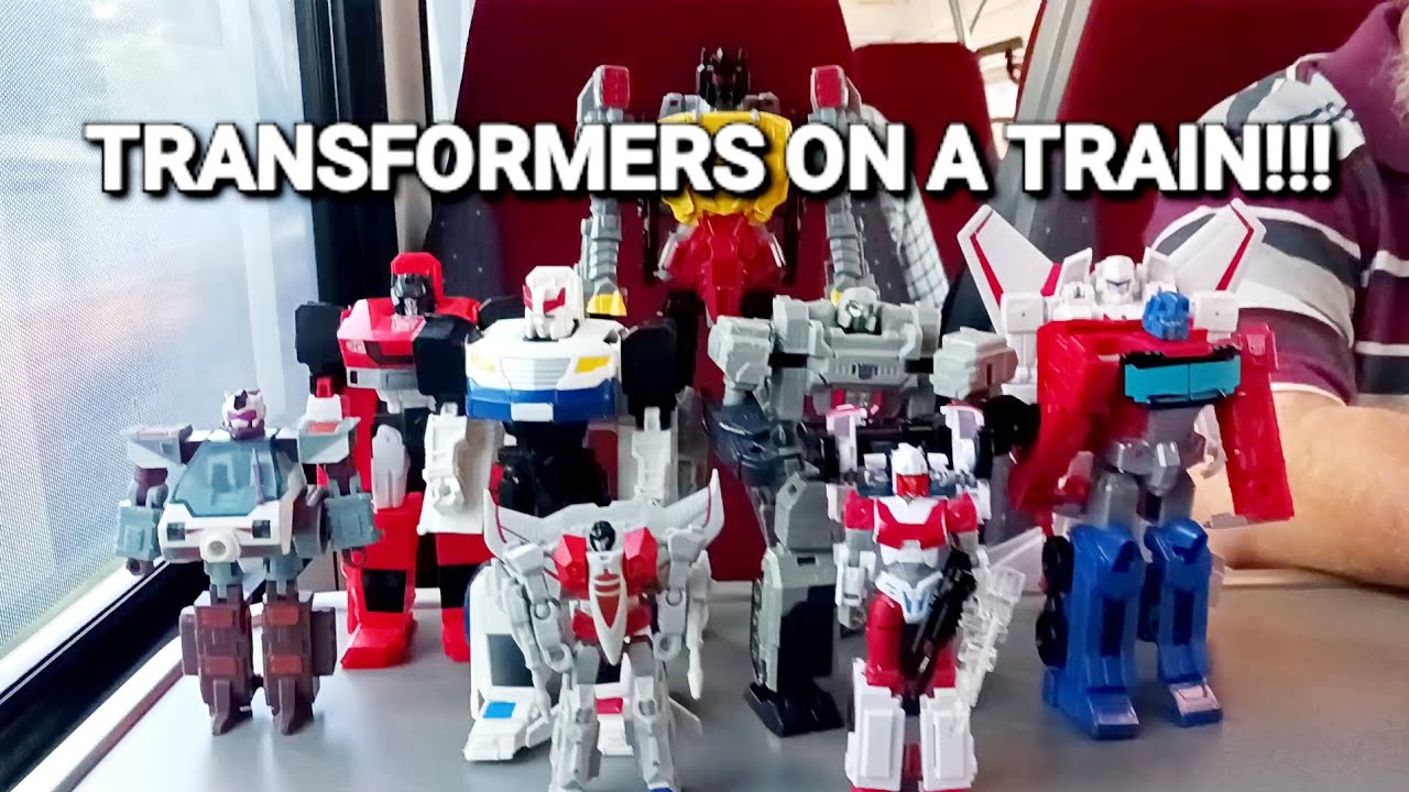 ️TRANSFORMERS ON A TRAIN!!! ️ | Transformer toys | Transformers fun ...
