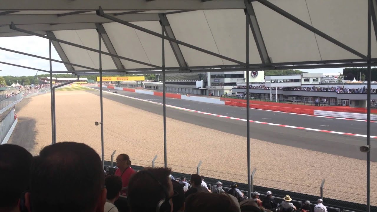 British Grand Prix 2015, Silverstone, Hamilton in the lead from ...