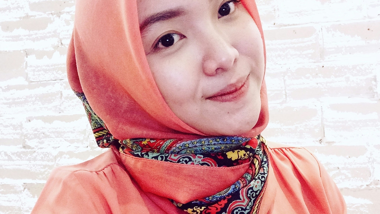 Dewi Aprilia N. L Live Stream - YouTube