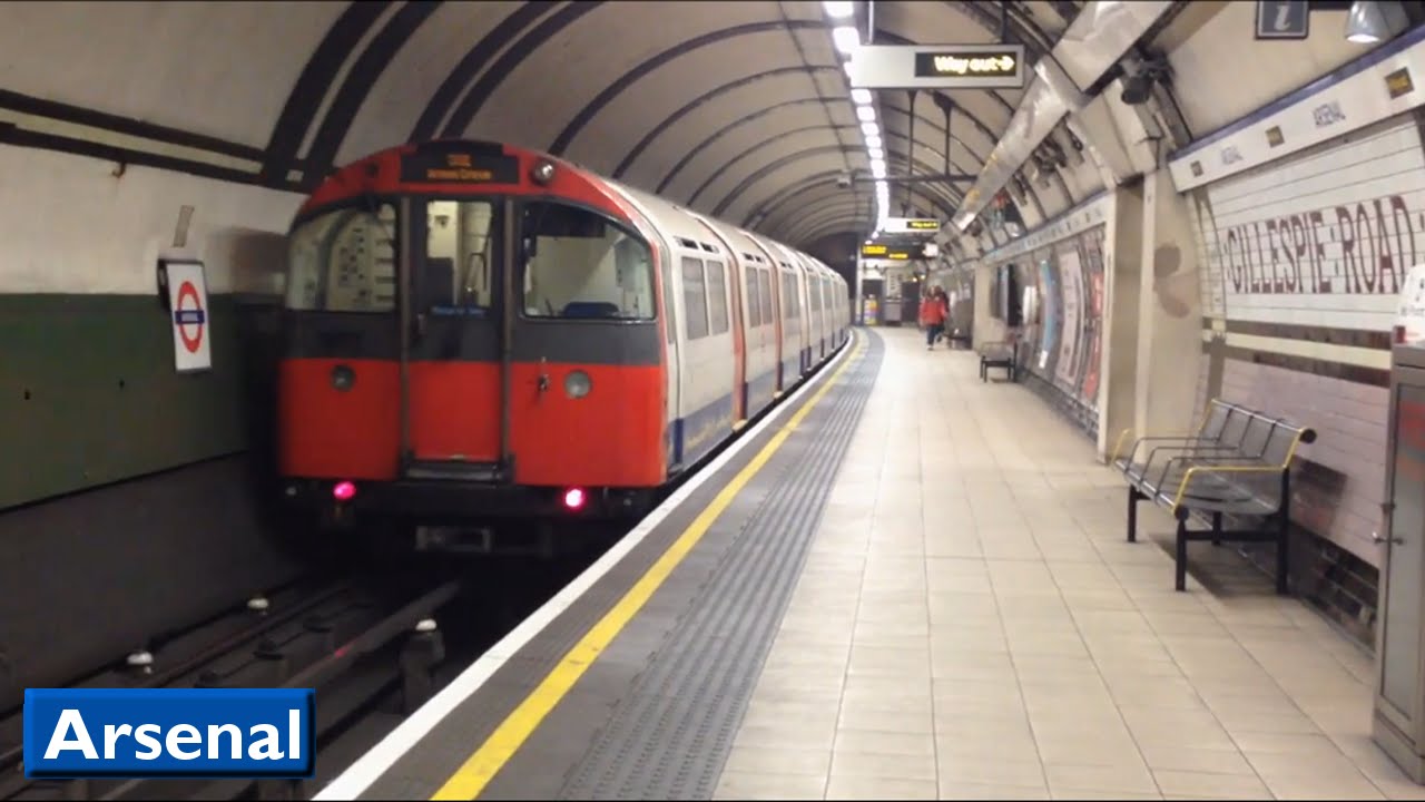 Arsenal | Piccadilly line : London Underground ( 1973 Tube Stock ...
