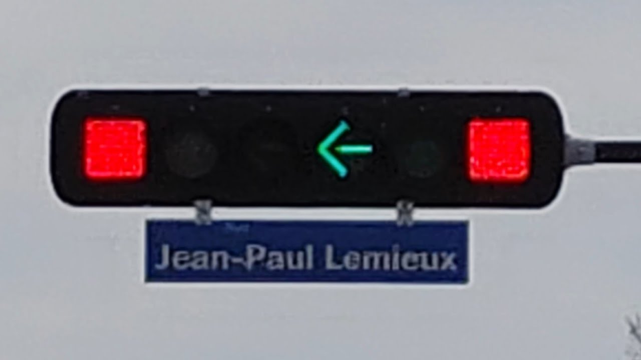 Fully Symbolic 6-Section Signals Performing Leading Left Turn Green ...