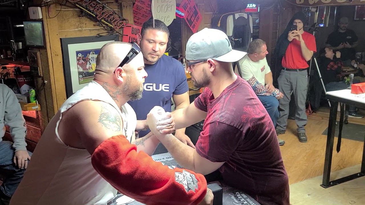 Barry Bourne vs Jesse Stull - YouTube