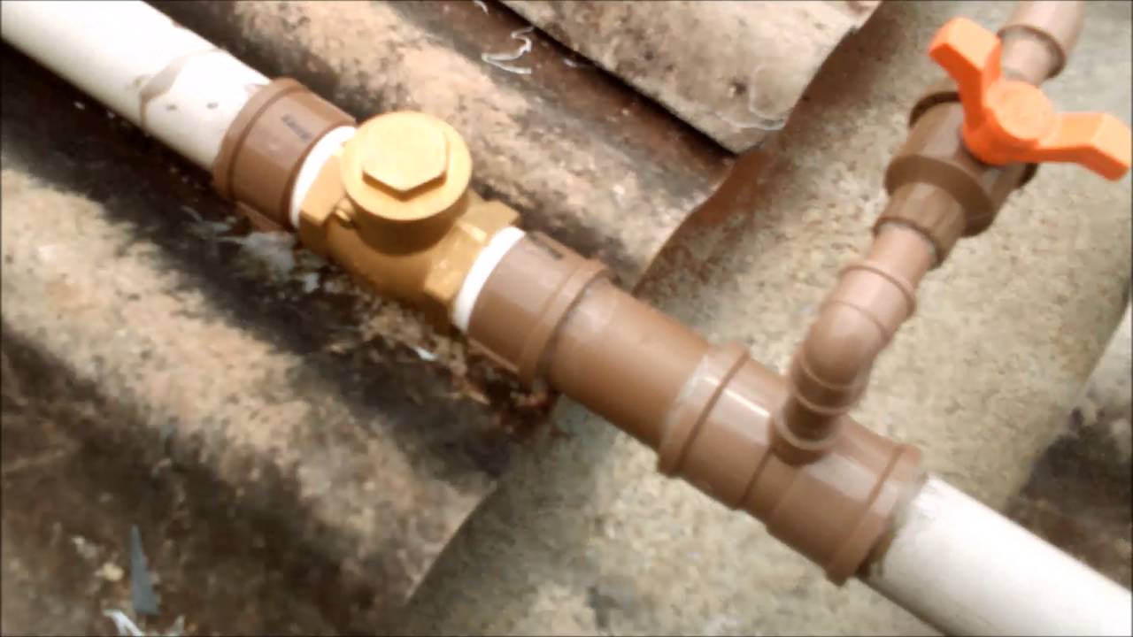 Água da rua e da caixa - YouTube