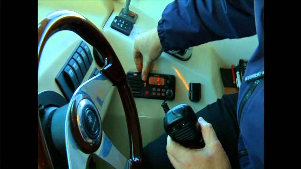 How to operate your VHF marine radio - YouTube