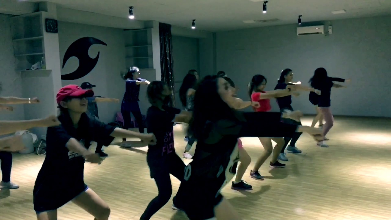 KoKo Bop challenge in Myanmar - YouTube