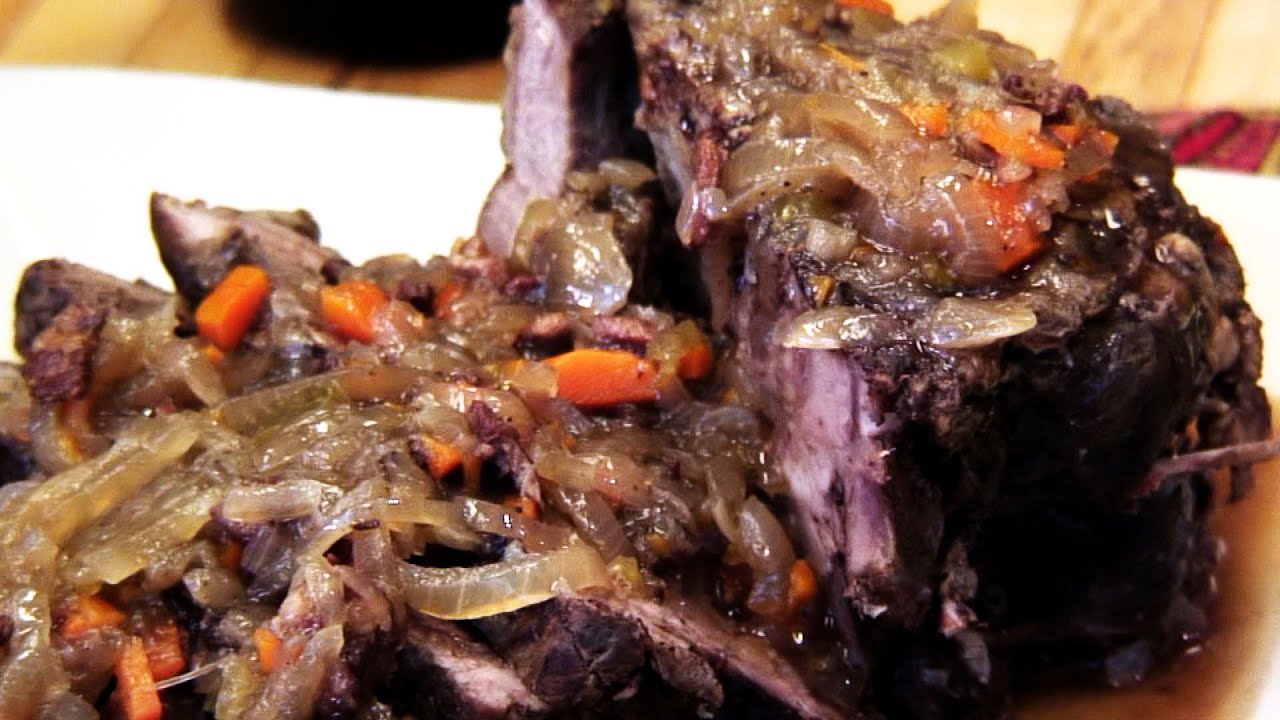 2805 Neapolitan Meat and Onion Sauce - YouTube