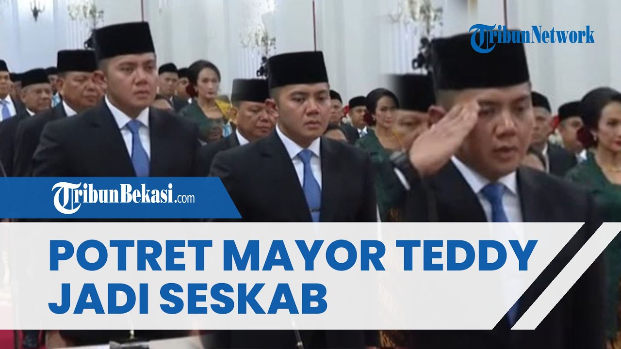 Resmi Jadi Sekretaris Kabinet, Begini Potret Mayor Teddy Dampingi Prabowo Pakai Jas Hitam & Peci ...