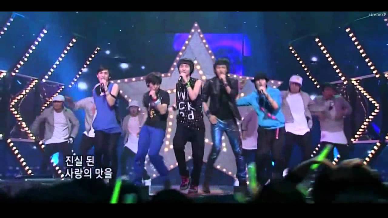 SHINee (Debut)- Replay (Live) - YouTube
