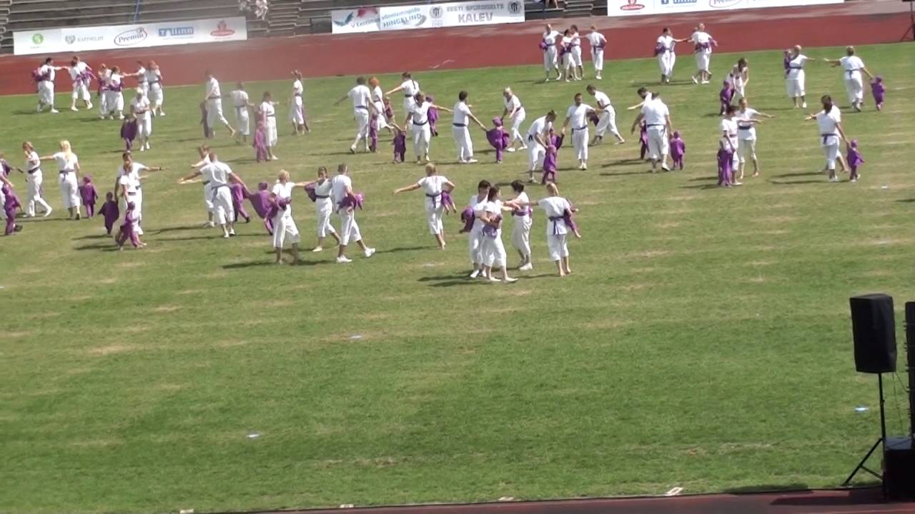 Hingelind beebid - YouTube