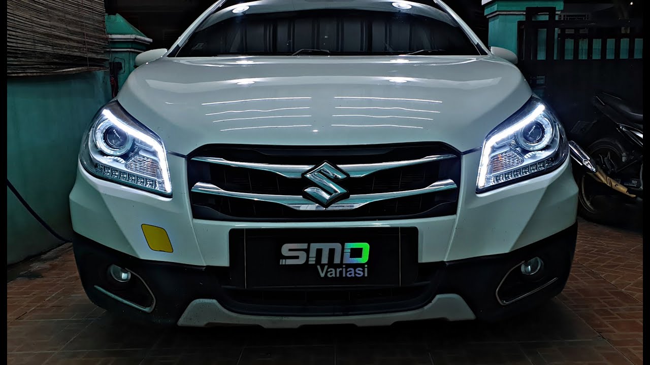 Custom Lampu LED DRL Aozoom Crystal + Demon Eyes Mobil S-Cross - YouTube