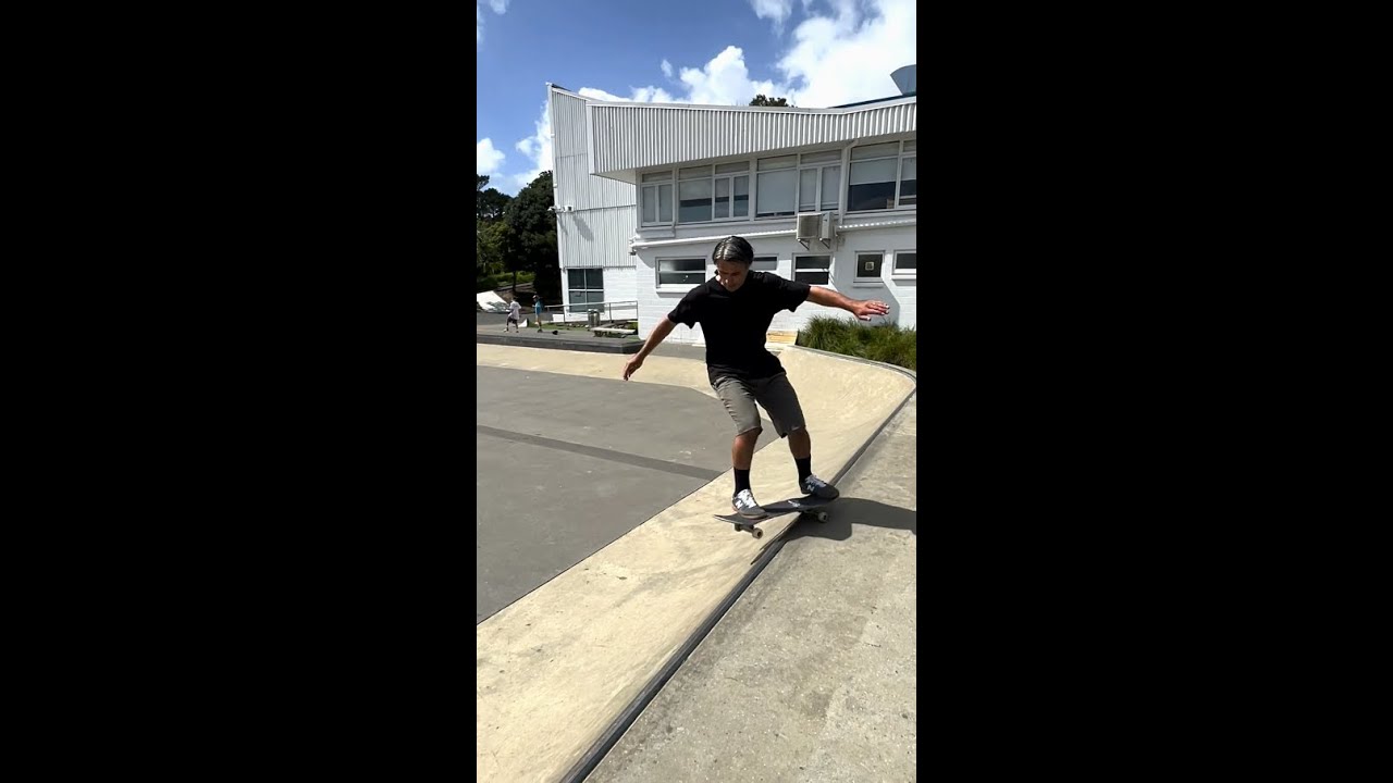 Chill old man Sunday skate sesh 🛹🤙🏾 - YouTube