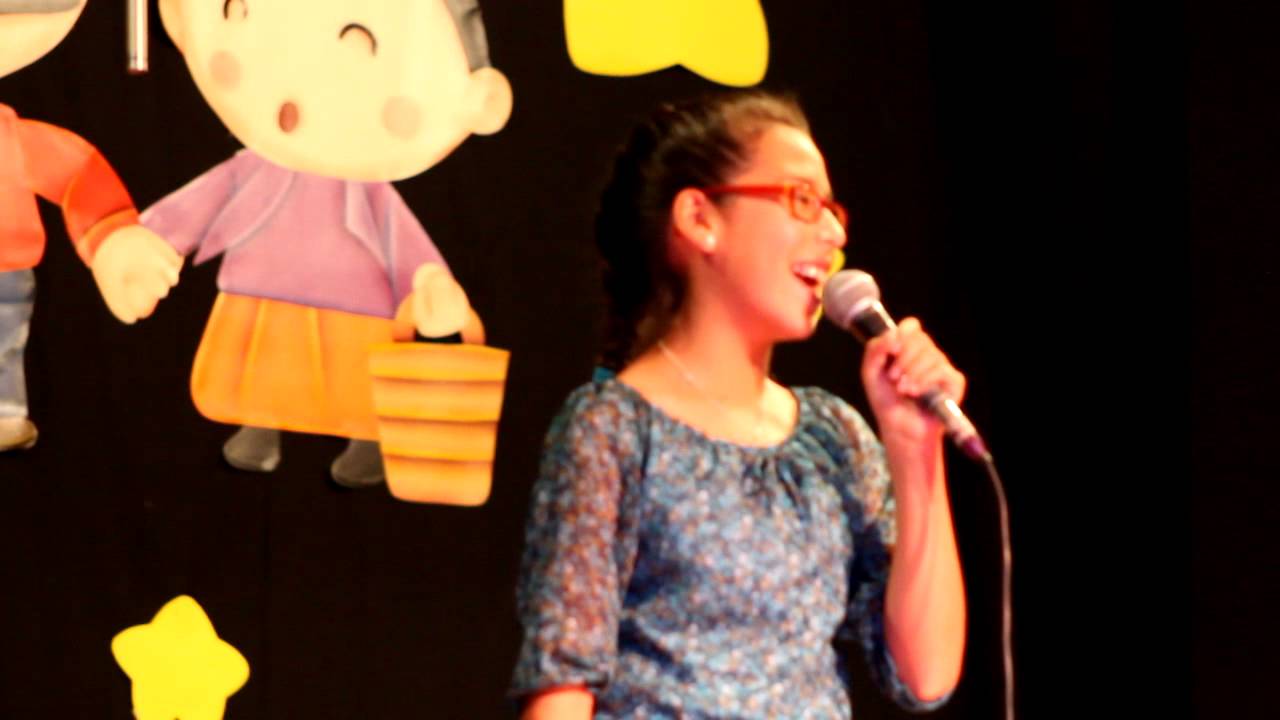 Isabel Vera - Sentirme vivo (Gianmarco) 2012 - YouTube