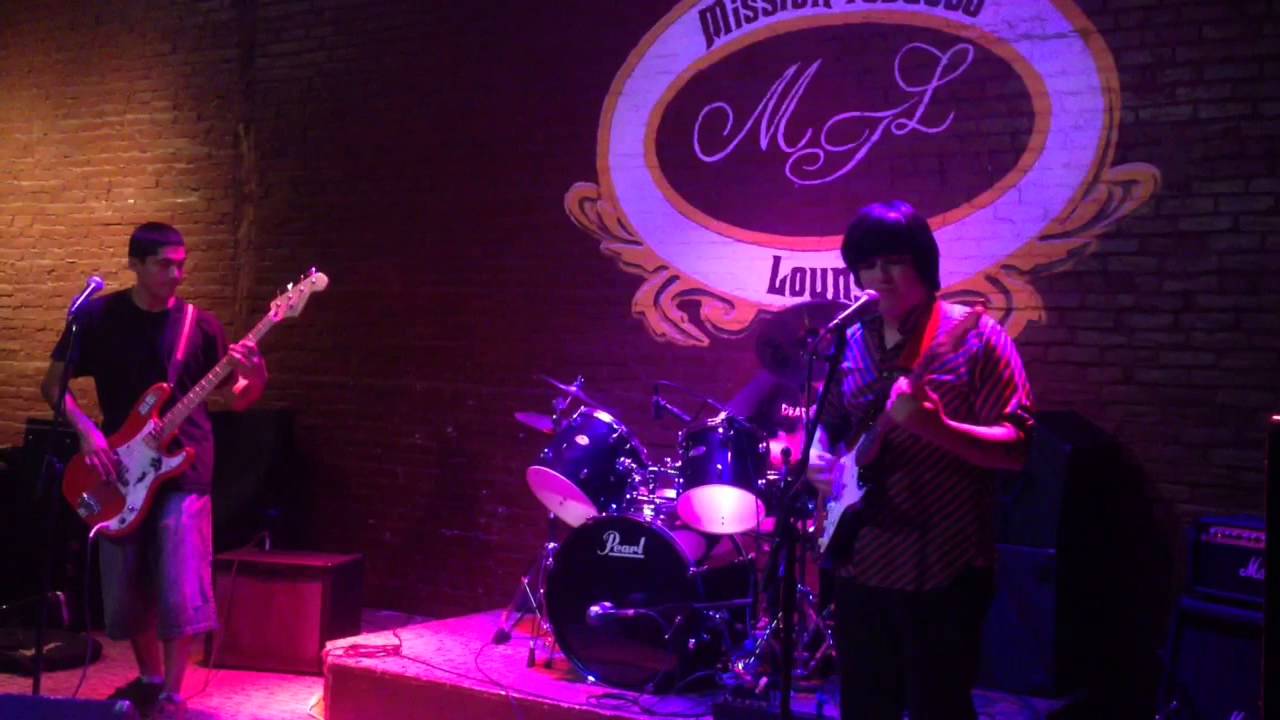 King Cobra 40oz. Love - Los Ninos De La Tierra - YouTube