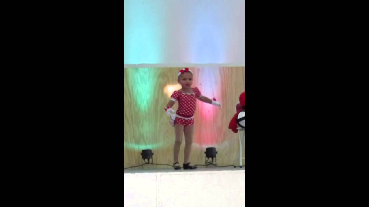 2nd performance of Happy Tappin With Elmo - YouTube