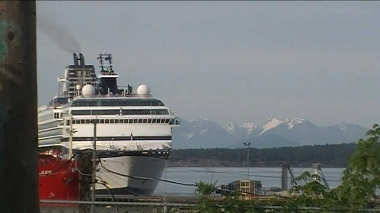 Cruise Ship Outside My Window - YouTube