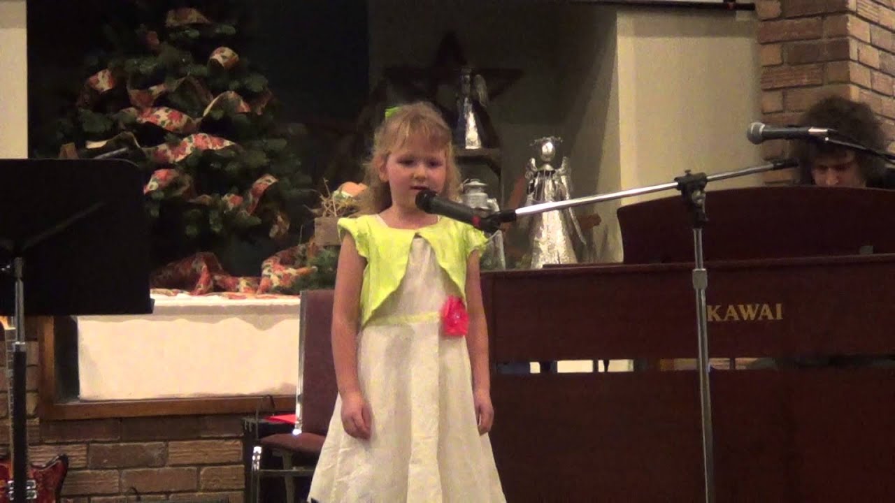6 Yr Old Elizabeth Janzen Singing Do You Want To Build A Snowman - YouTube