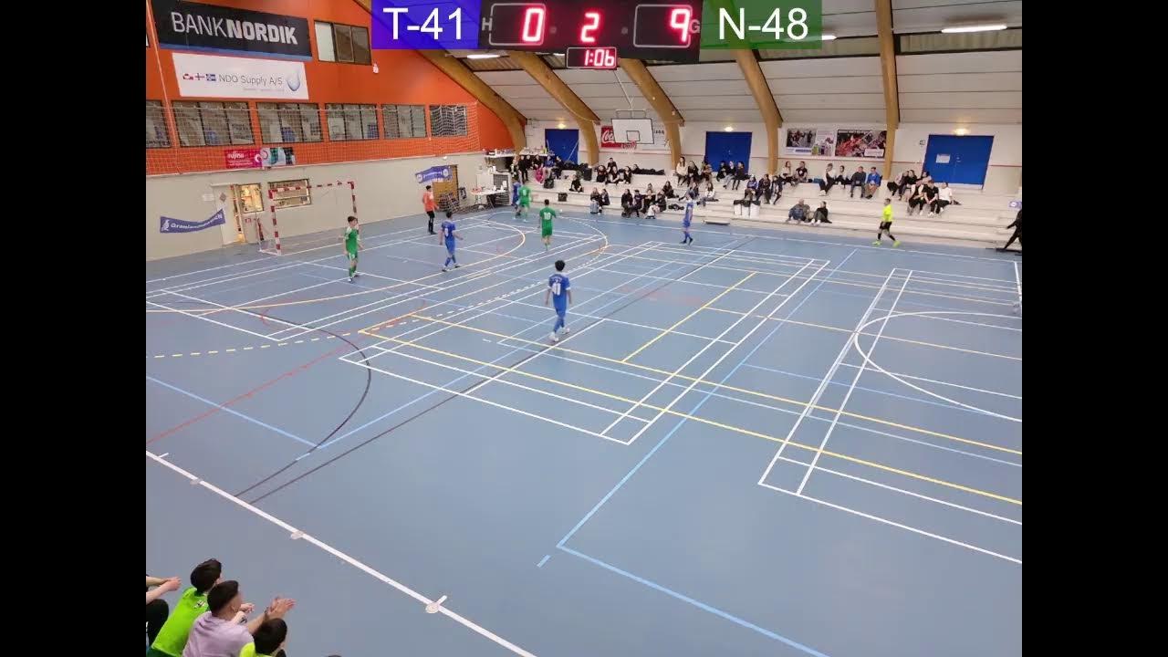 Ulloq 3 │ NP (GM) U18 Nukappiaqqat Futsal - YouTube