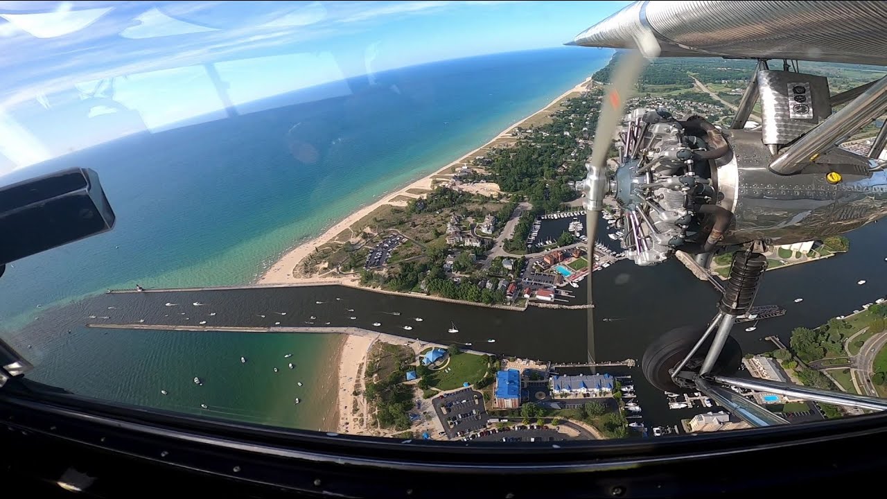 Riding cockpit in the Ford Tri-Motor - YouTube