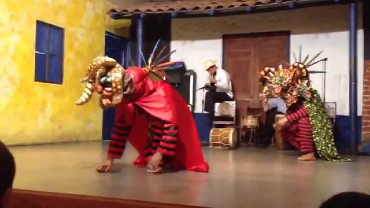 Diablicos en Panamá - YouTube