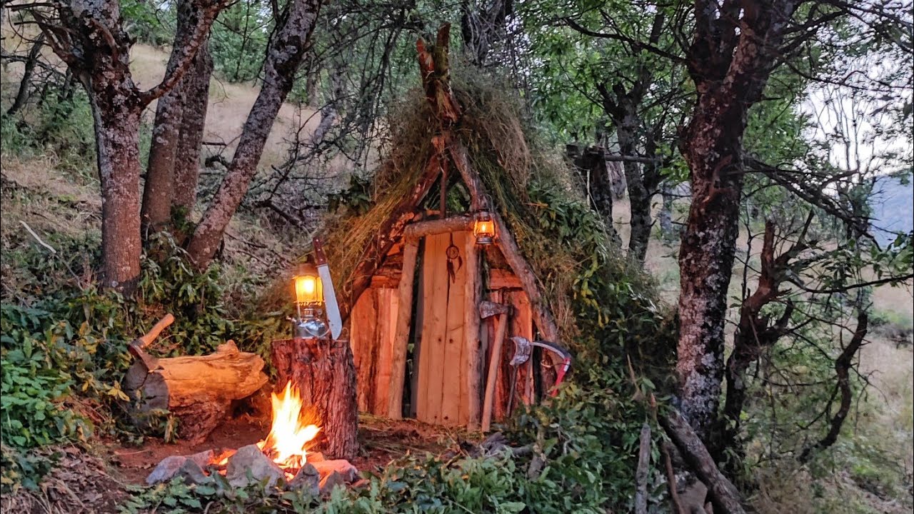 Bushcraft Technique for Building a Triangular Hut with Primitive Skills ...