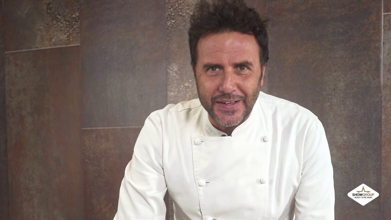 Alex | Chef | Showgroup - YouTube