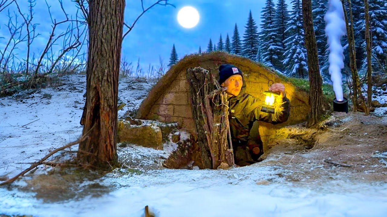 Winter Overnight in a Hut | I Returned to Survive the Cold.Bushcraft ...