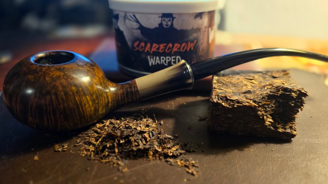 Reviewing my Squat Tomato Pipe With Warped Scarecrow by Cornell & Diehl ...
