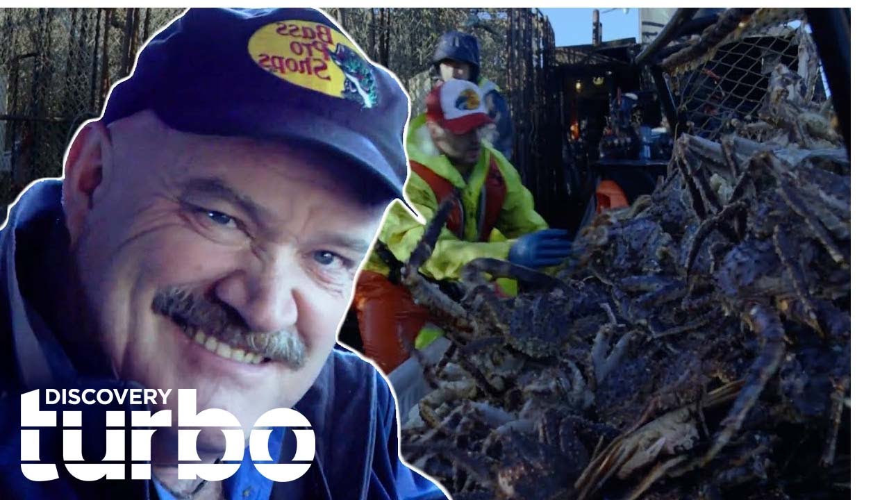 Captain Keith Kicks Off The Season With ENORMOUS Crab Haul | Deadliest ...