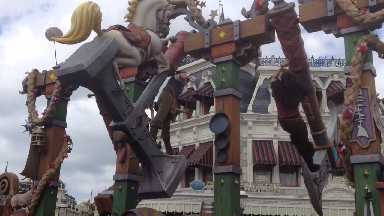 Walt Disney World Festival of Fantasy Parade - Tangled - YouTube