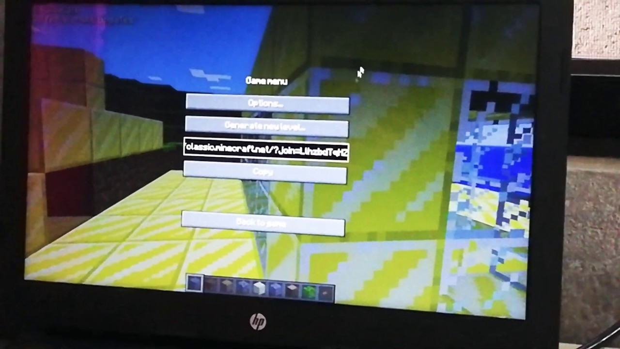 Playing minecraft like a pro. - YouTube