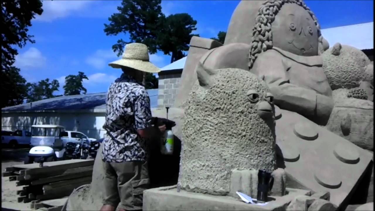 Sand Sculpture in Progress at East Texas State Fair - YouTube