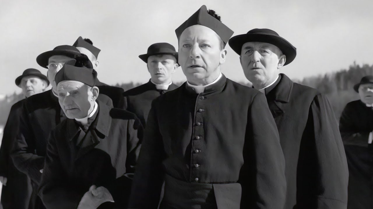 Stella Artois – Ice Skating Priests (2005, UK) [4K Upscale] - YouTube