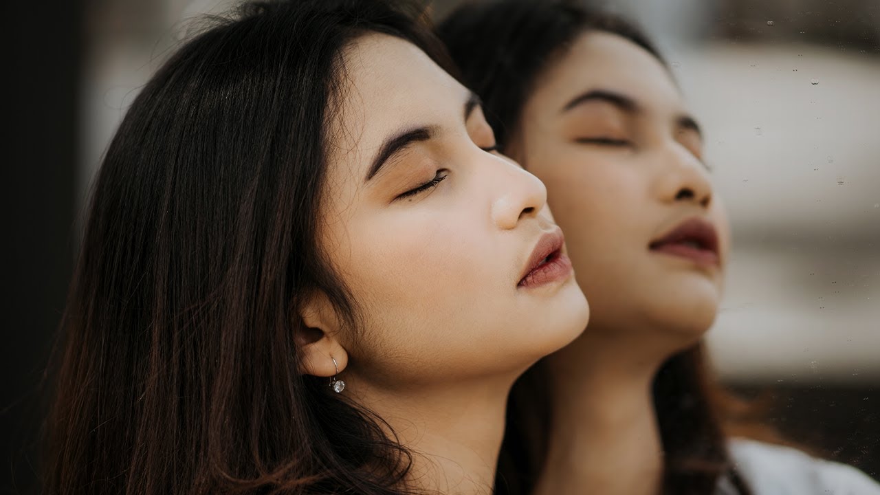 Sony A7III + Sony FE 85mm f/1.8 Portrait Shoot with Sample Images - YouTube