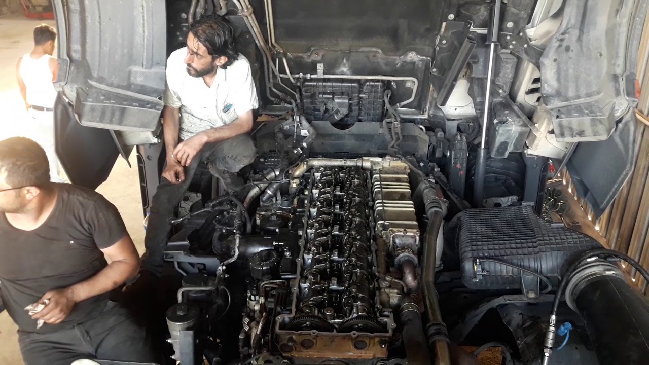 Mercedes Euro 6 - YouTube