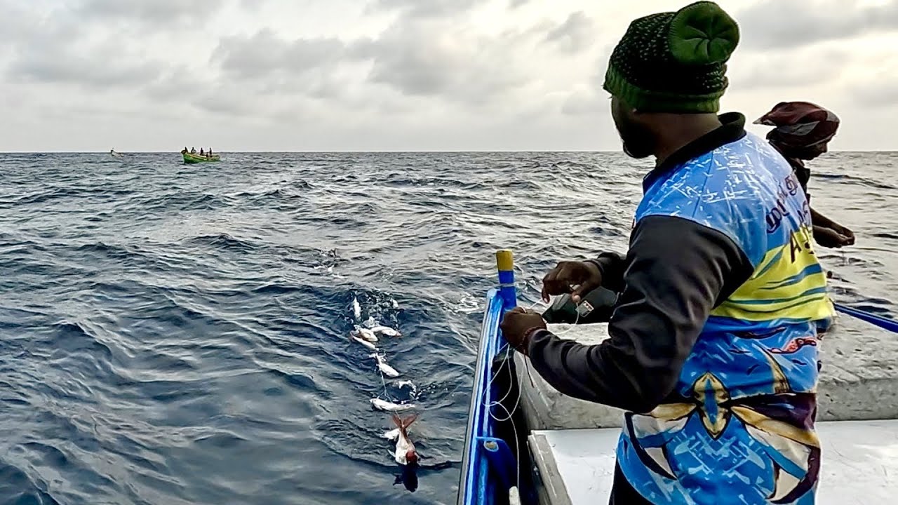 Hand Line Fishing in the Deep Sea #fish #fishing #fishingvideo - YouTube