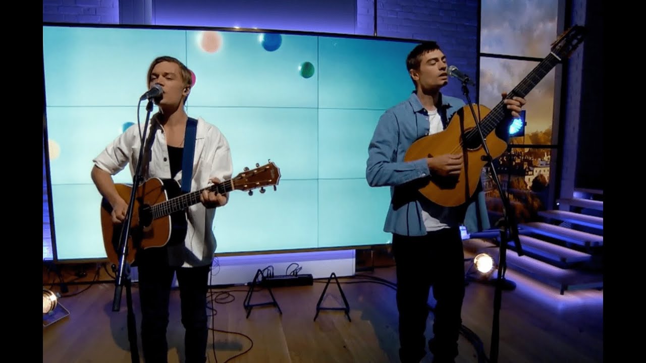 Gustaf & Viktor Norén - Walk With You - live at Nyhetsmorgon - YouTube