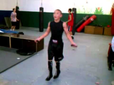 gordo boxing jumping rope - YouTube
